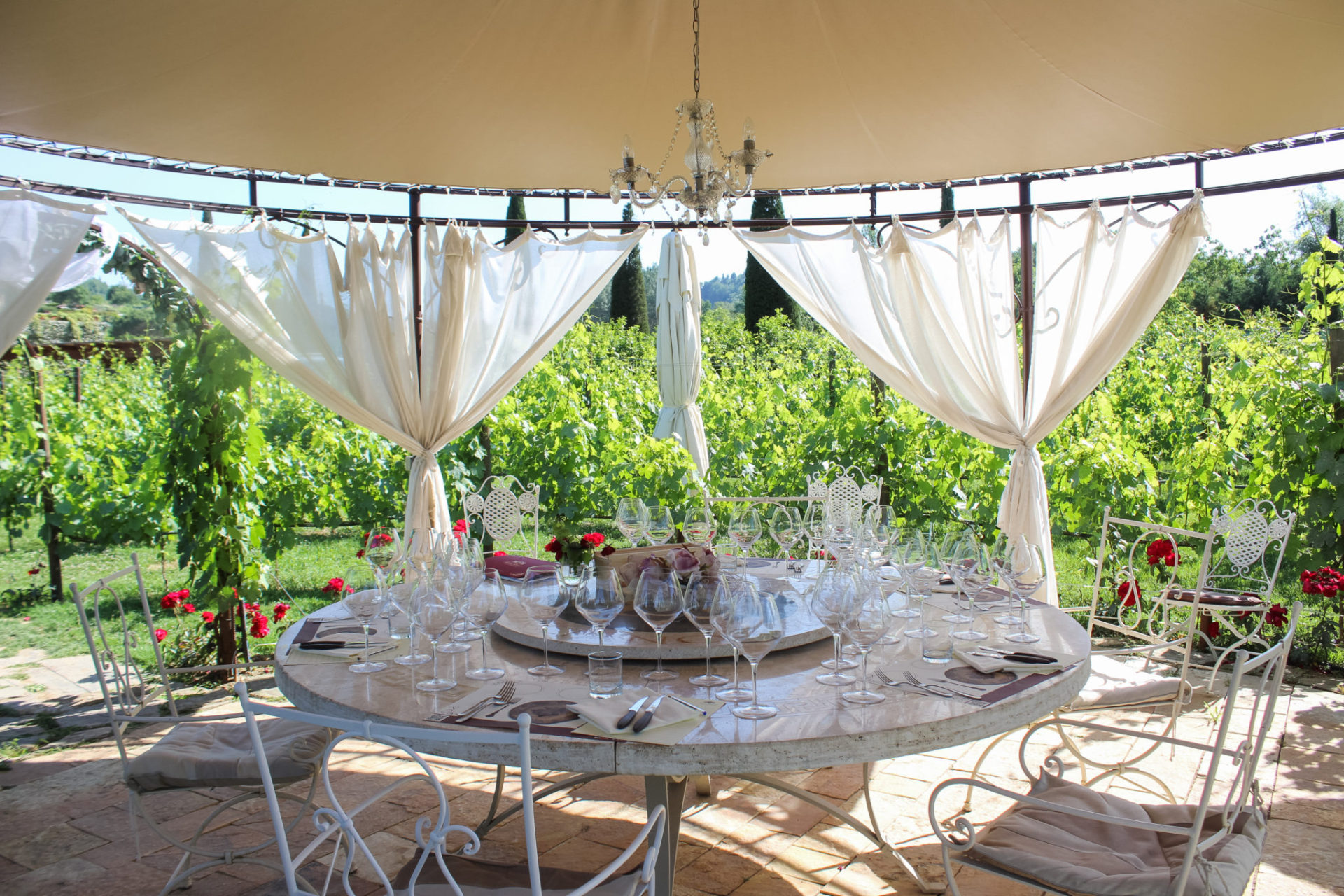 Country Chic Wedding in the Tenuta Torciano Vineyards – Torciano Magazine